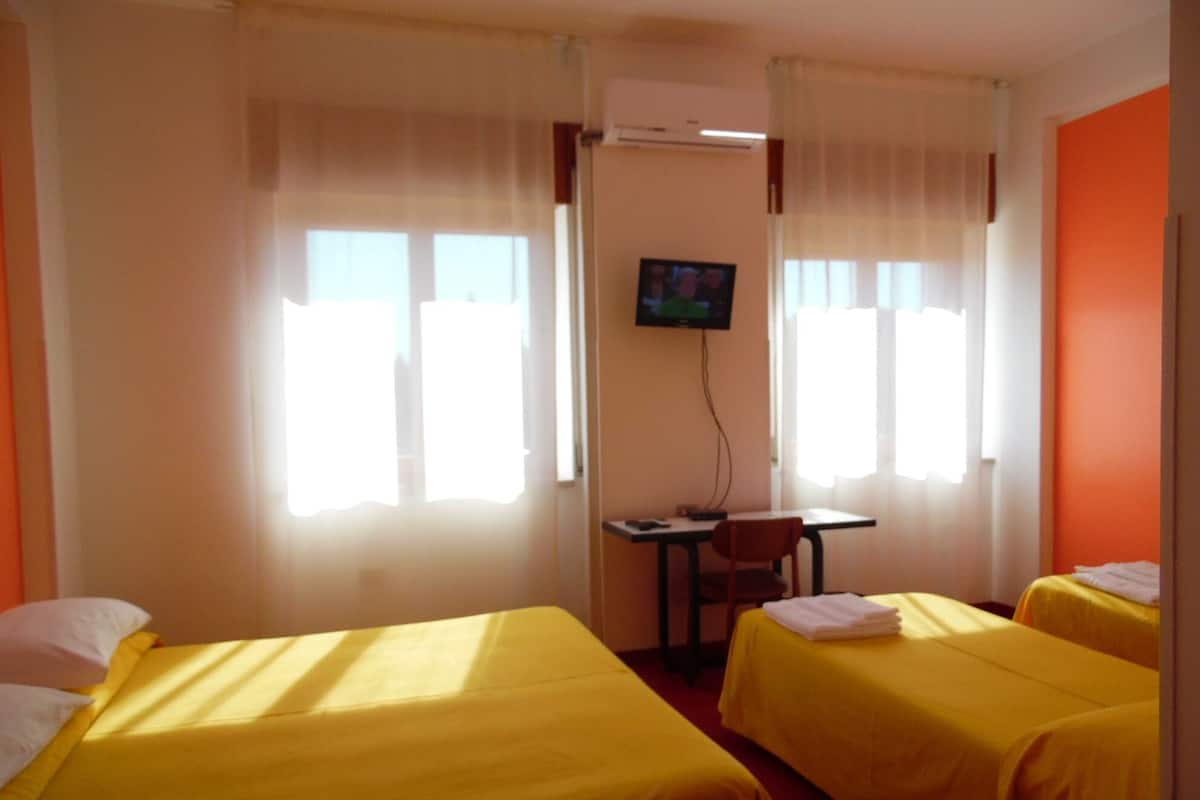 Secretária, Wi-fi grátis