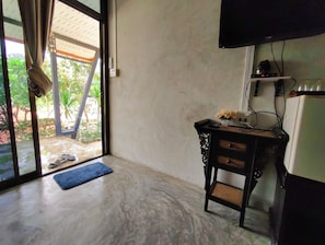 Cozy Room | Cortinas/cortinados opacos, Wi-fi grátis, roupa de cama fornecida