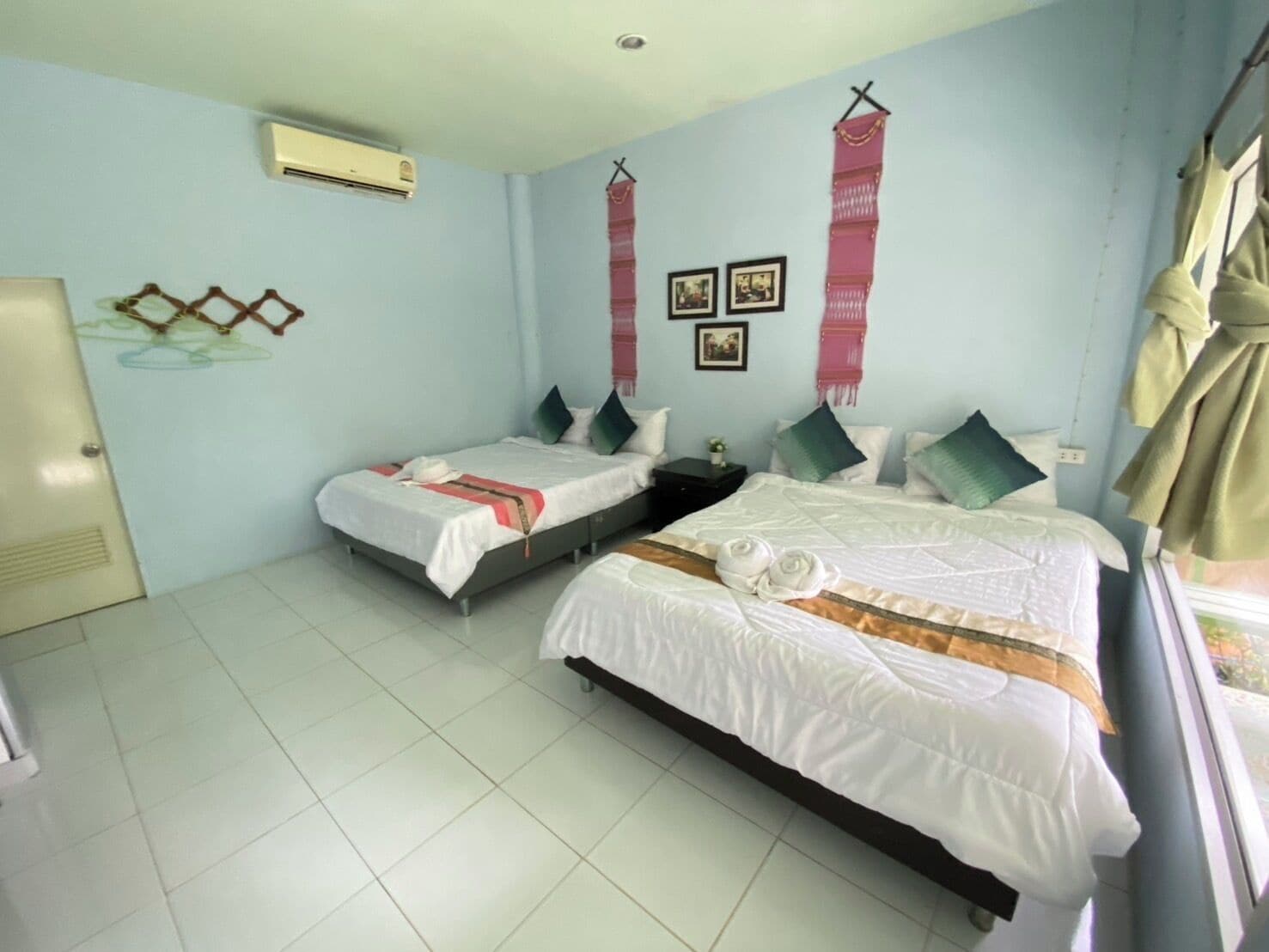 Family Quadruple | Cortinas/cortinados opacos, Wi-fi grátis, roupa de cama fornecida 