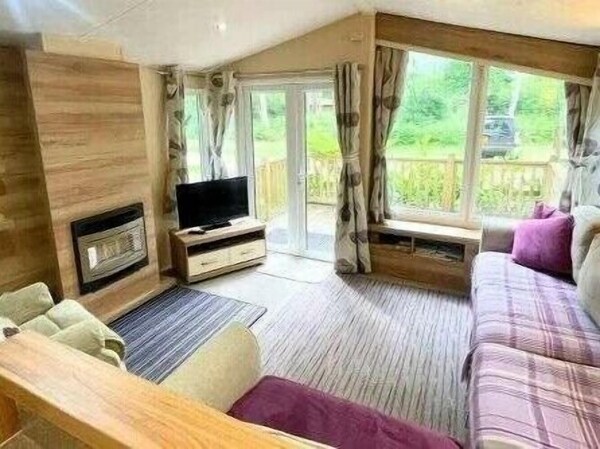 Nutty Nanny's - Kelling Heath Holiday Park - 22251 - Norfolk