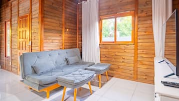 Villa | Sala de estar | Smart TV de 32 polegadas com canais digitais