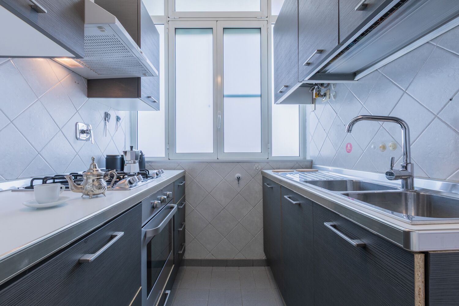 Apartamento Básico | Cozinha privada | Uma chaleira elétrica 