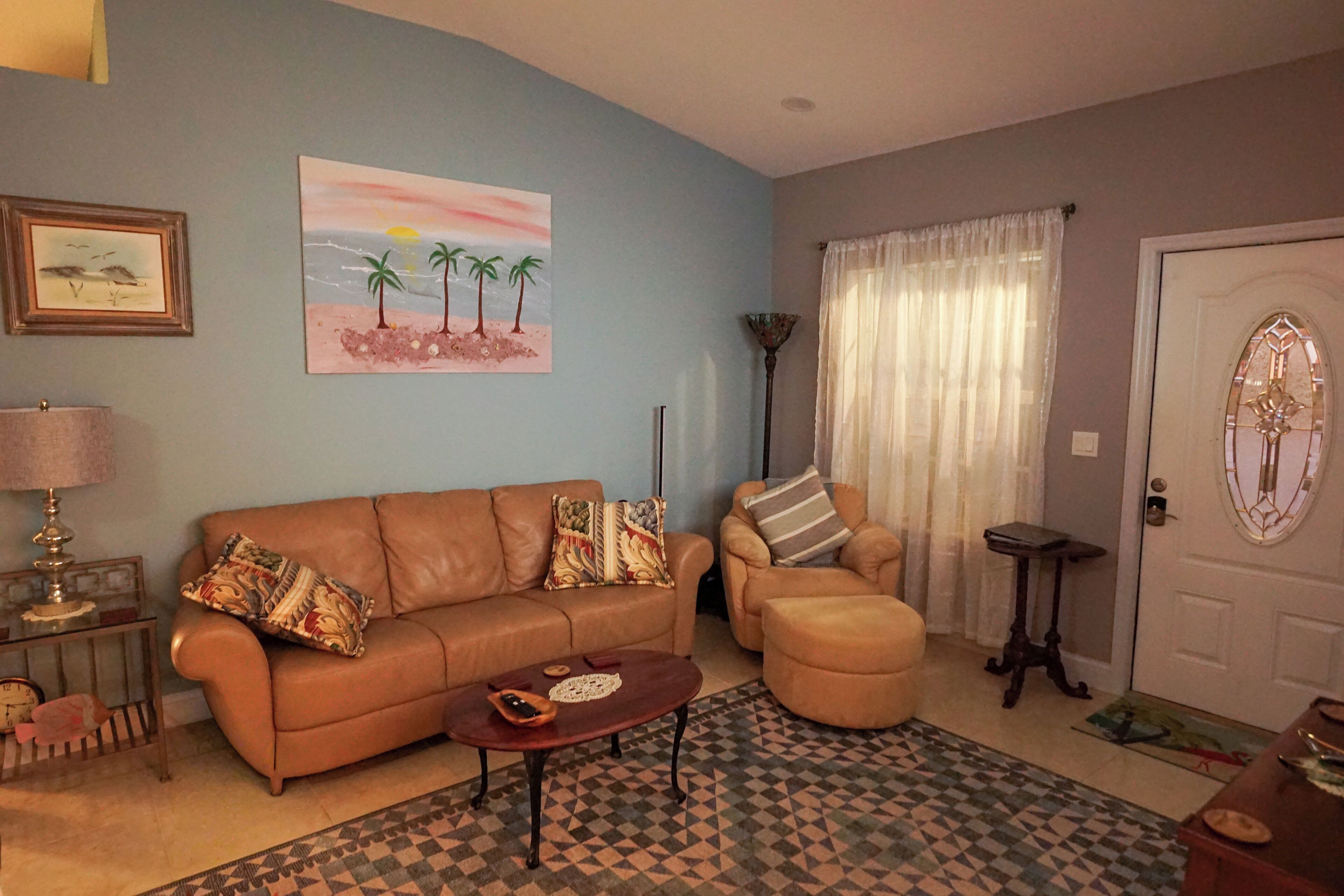 Cool Vibes Spacious Home With Gym / Game Room / Fenced Yard - Boca Raton, FL