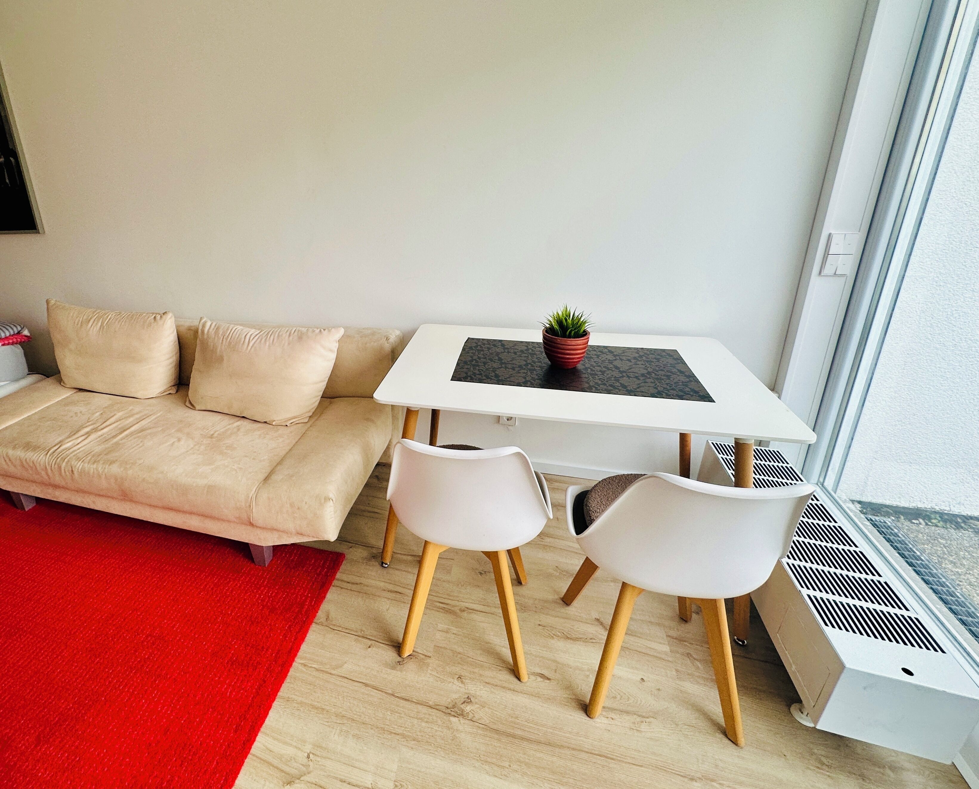 Eastside Apartment Karlsruhe  Stylish And Peaceful Living - Karlsruhe