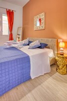 Apartamento júnior, 1 quarto, cozinha, vista para a cidade | Camas com colchões de espuma com sistema de memória