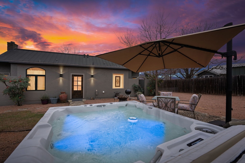 Cross Mt Retreat - Hot Tub & 2 Private Suites Avis, Prix & Photos 2026 ...