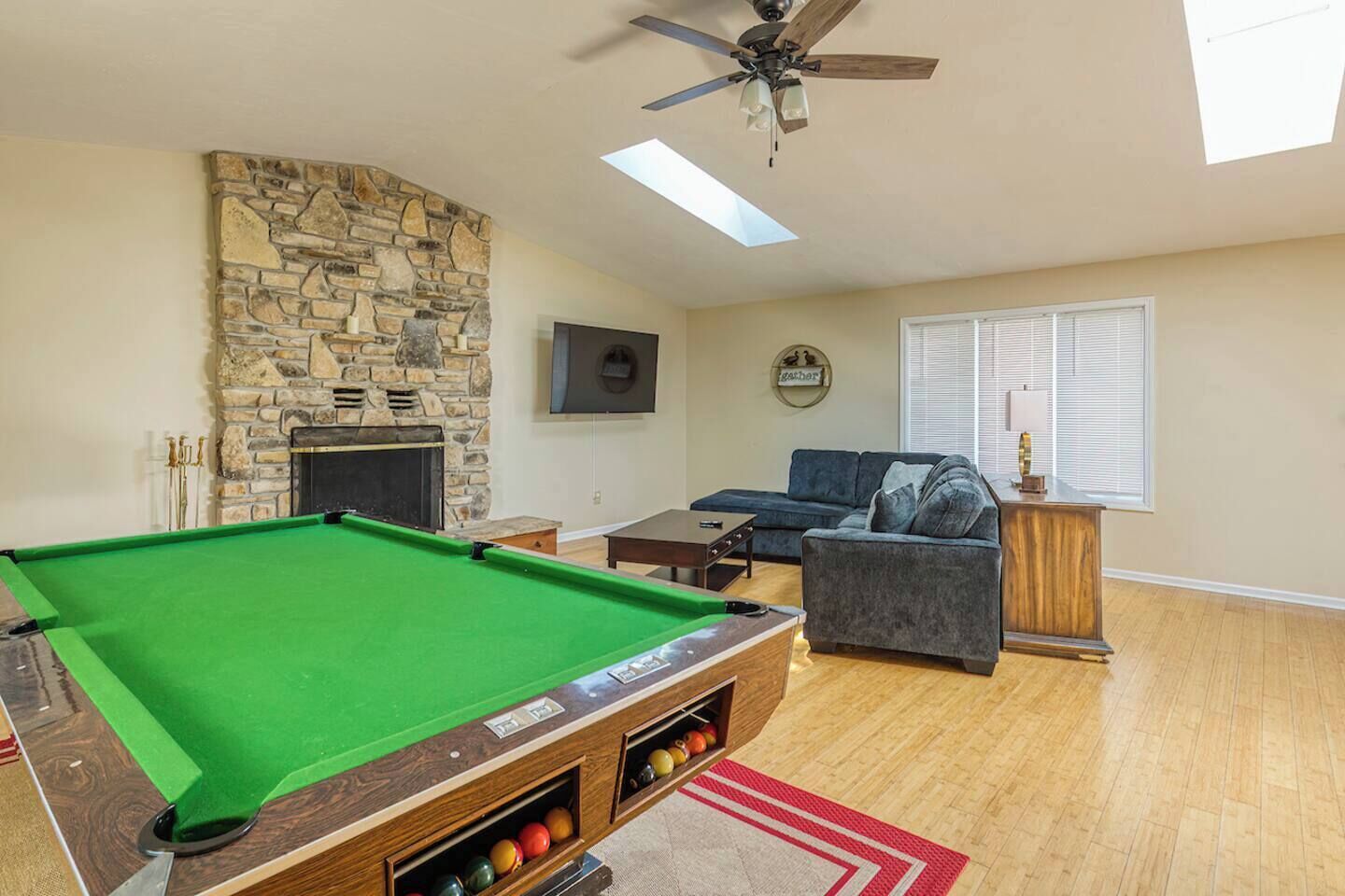 Avery Acres - Centrally Located W/ Pool Table - Baileys Harbor, WI