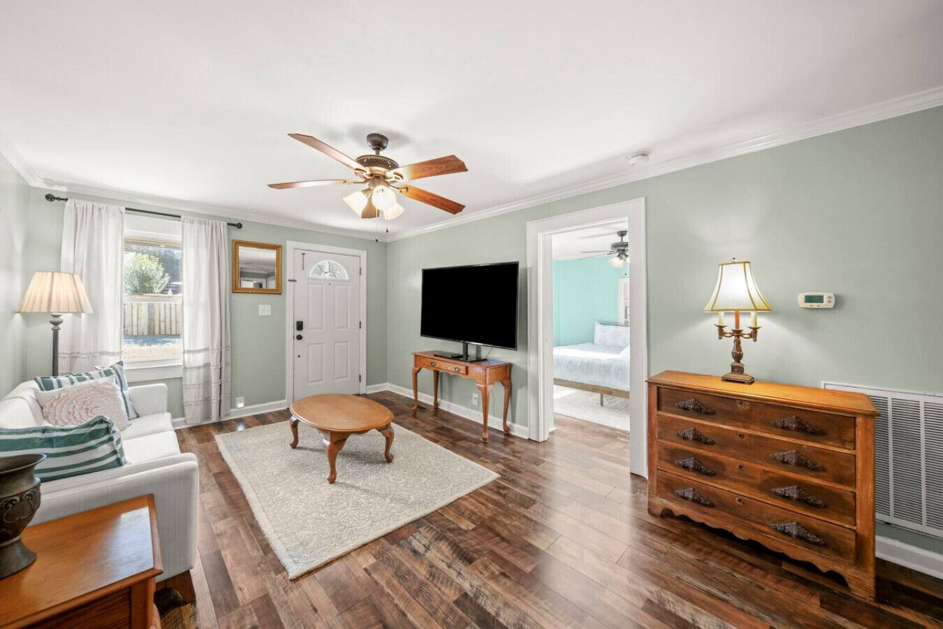 2-br Cozy Belmont Getaway Fire Pit  River District - Belmont, NC