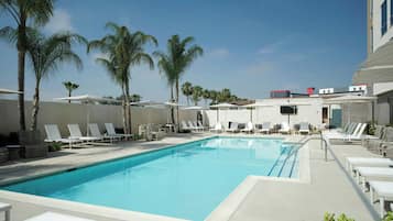 Piscina externa