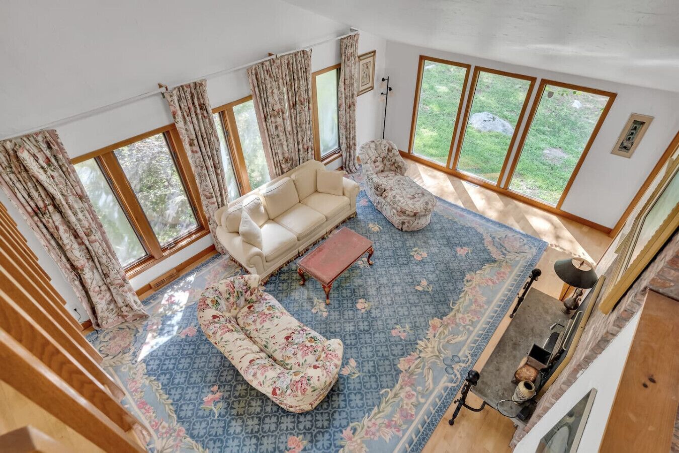 Spacious, Quiet, 4br+office, 1.5 Acres Yard - Waltham, MA