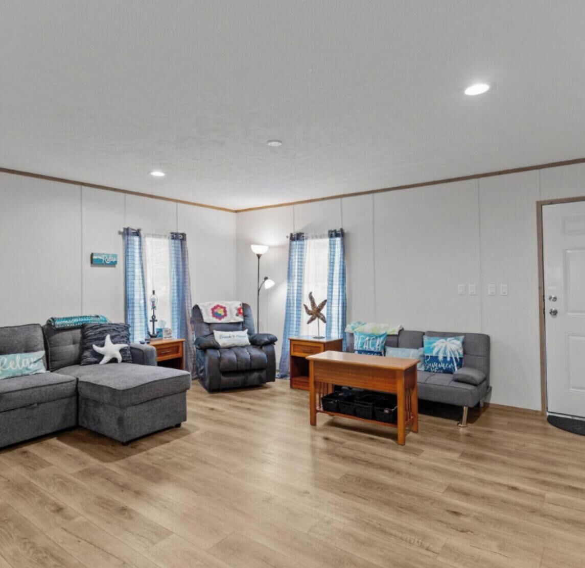 Charming House Close To Holden Beach In Supply With Ample Parking For Your Boat. - Bolivia, NC