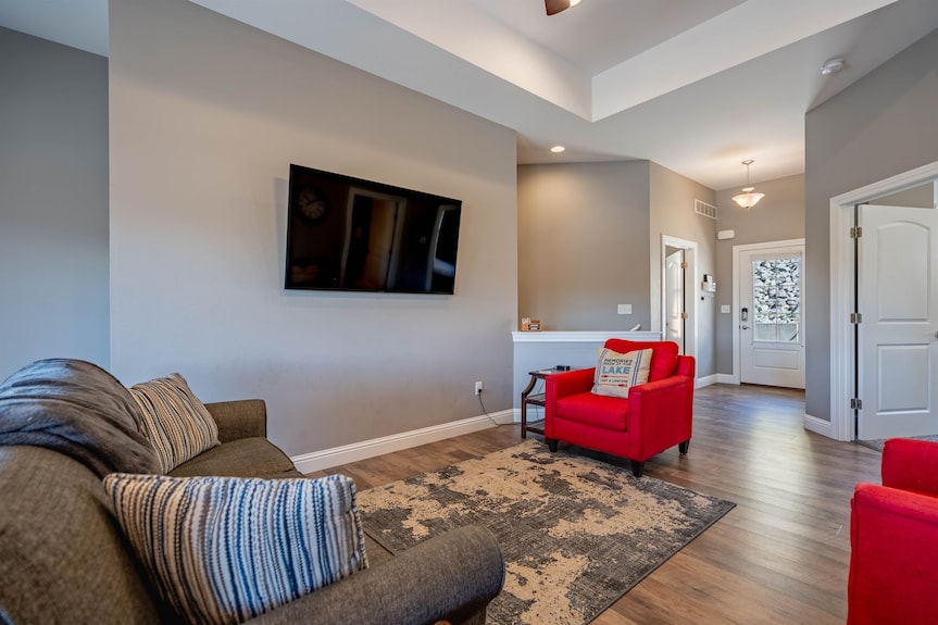 Heart Of The Lake! Sleeps 18 In Redhead Cove - Camdenton, MO