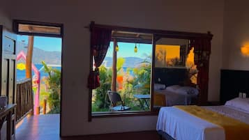 Estúdio de Luxo, pátio, vista para a praia | Secretária, Wi-fi grátis