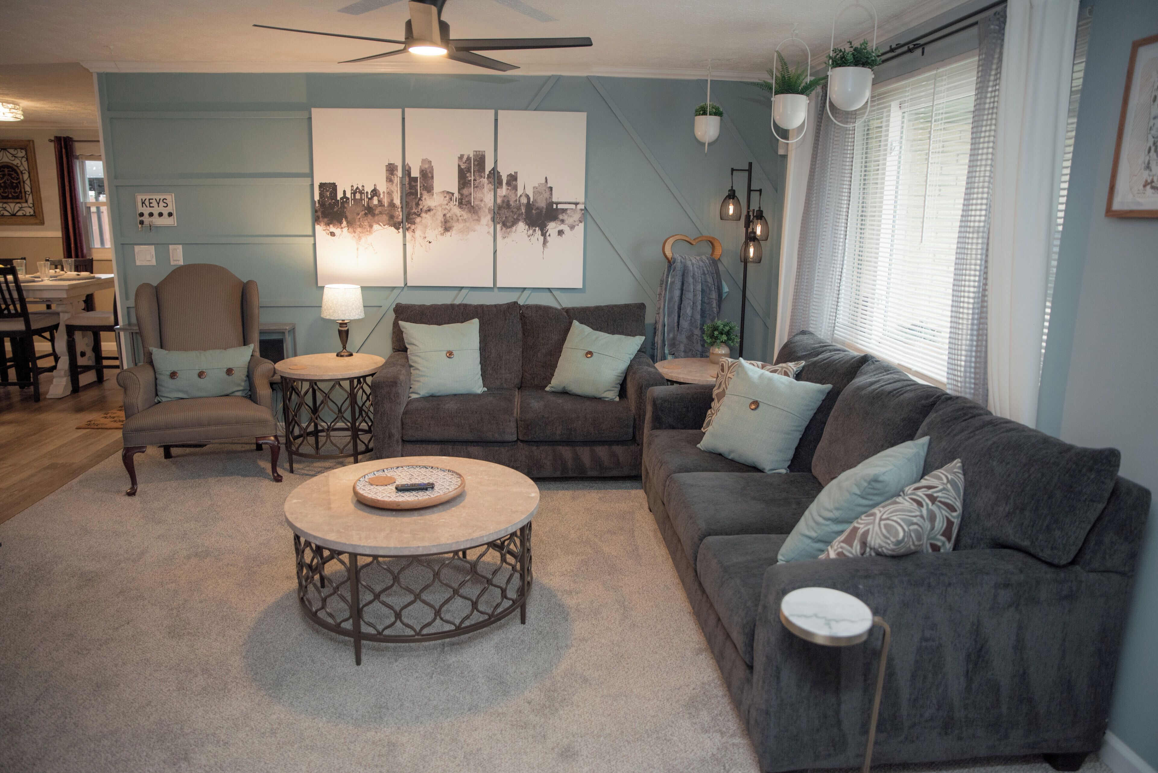 Huber Heights Home  Hot Tub & Near Rose Music - Dayton, OH