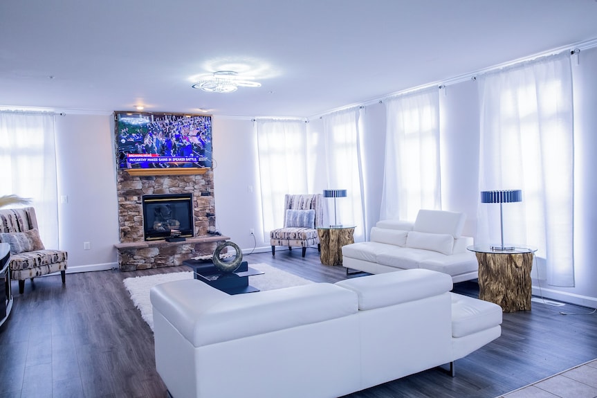 Spacious 5br Retreat Near Dc With Private Gym - Perfect For Group Getaway - Maryland