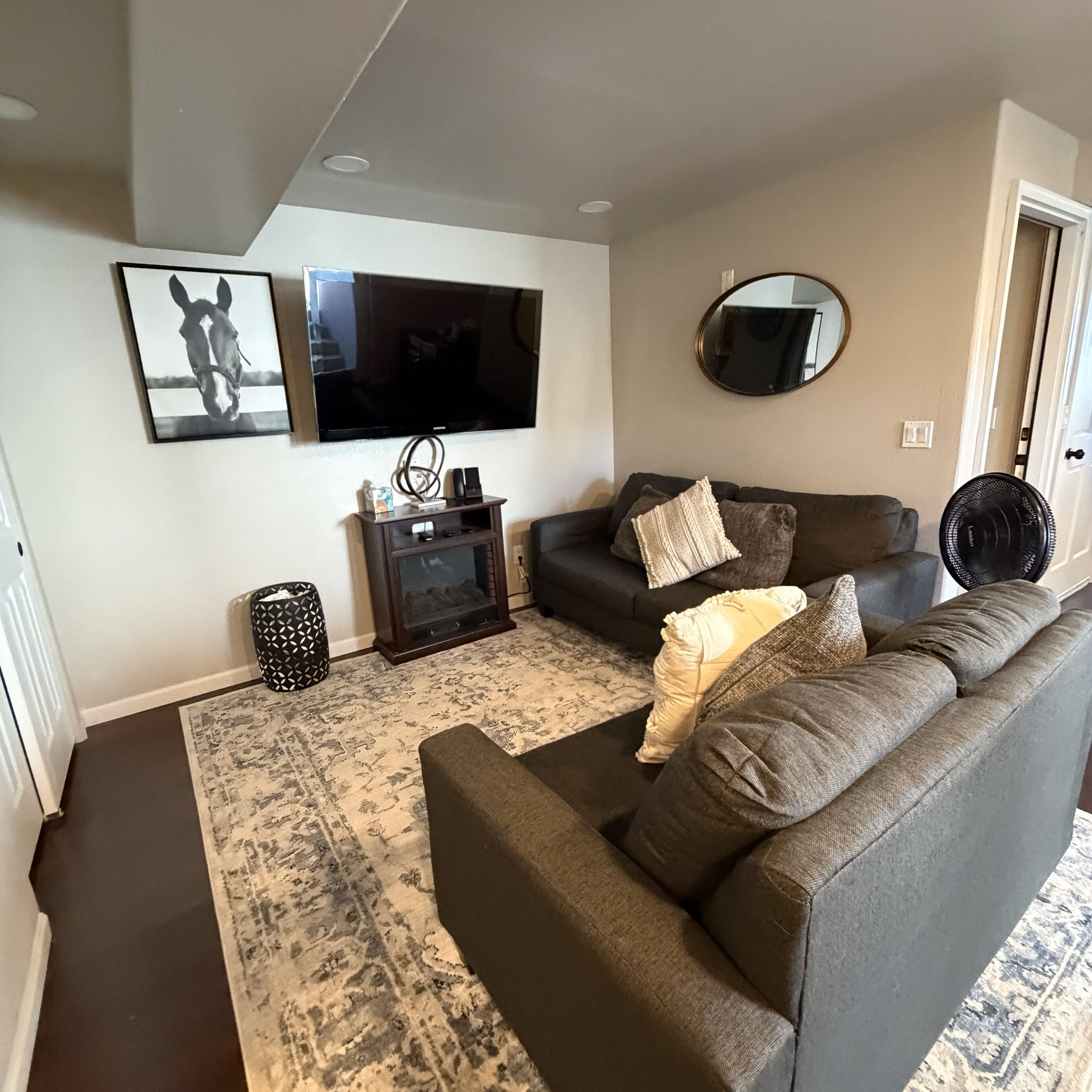 The Suburban Sanctuary: Spacious Garden Level Suite With Private Entry - Broomfield, CO