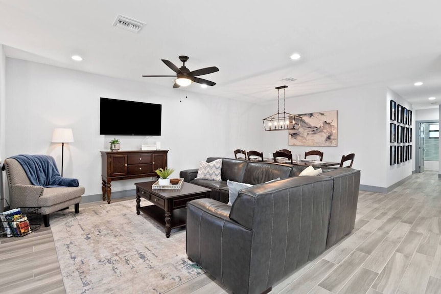 Newly Constructed Home Near Downtown And Beaches - Royal Palm Beach, FL