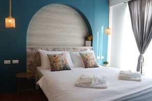 Secretária, cortinas/cortinados opacos, quartos insonorizados 