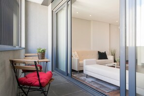 Apartamento (One-Bedroom Apartment with Balcony) | Wi-fi grátis 