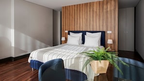 Apartamento (One-Bedroom Apartment with Terrace) | Escrivaninha, espaço de trabalho para notebook, Wi-Fi de cortesia