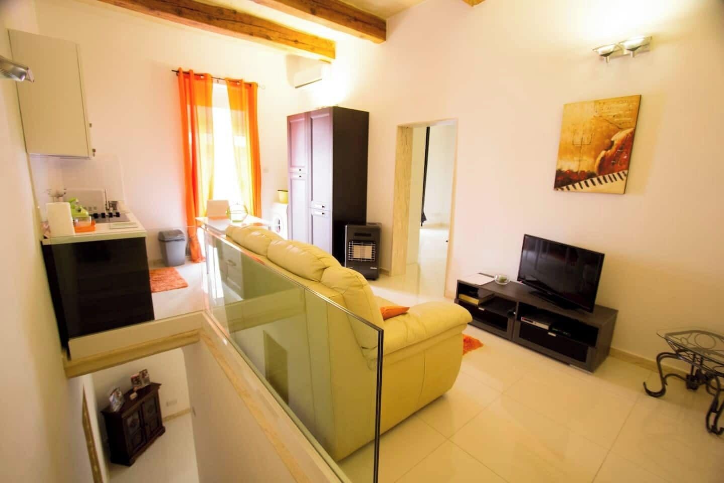 Valletta-central Duplex Maisonette - Valletta, Malta