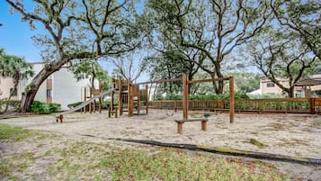 Condo, 2 quartos | Área infantil