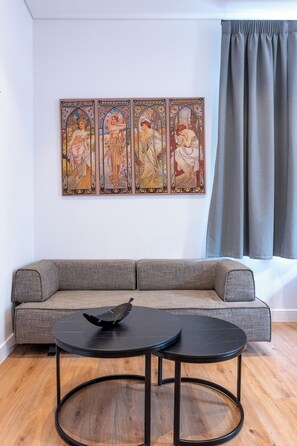 Quarto Triplo Sénior | Sala de estar