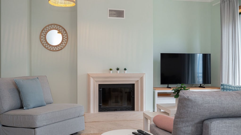 Amazing 2bdr Flat W/ Terrace & Pool By Lovelystay - Figueira da Foz