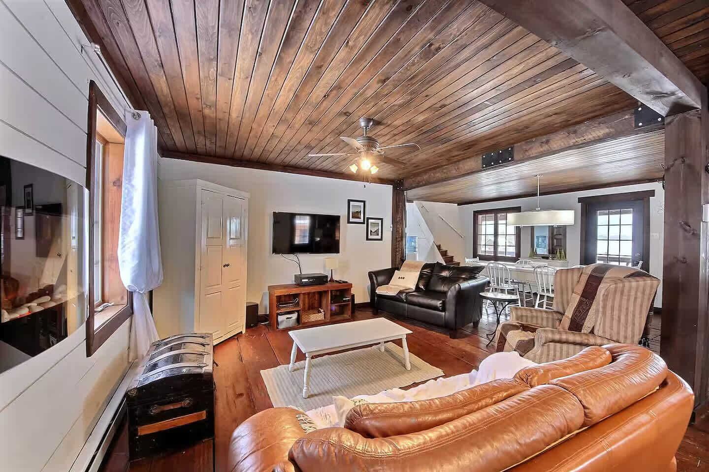 Spa Et Lac Kénogami | Chalet Le Rustik - Saguenay