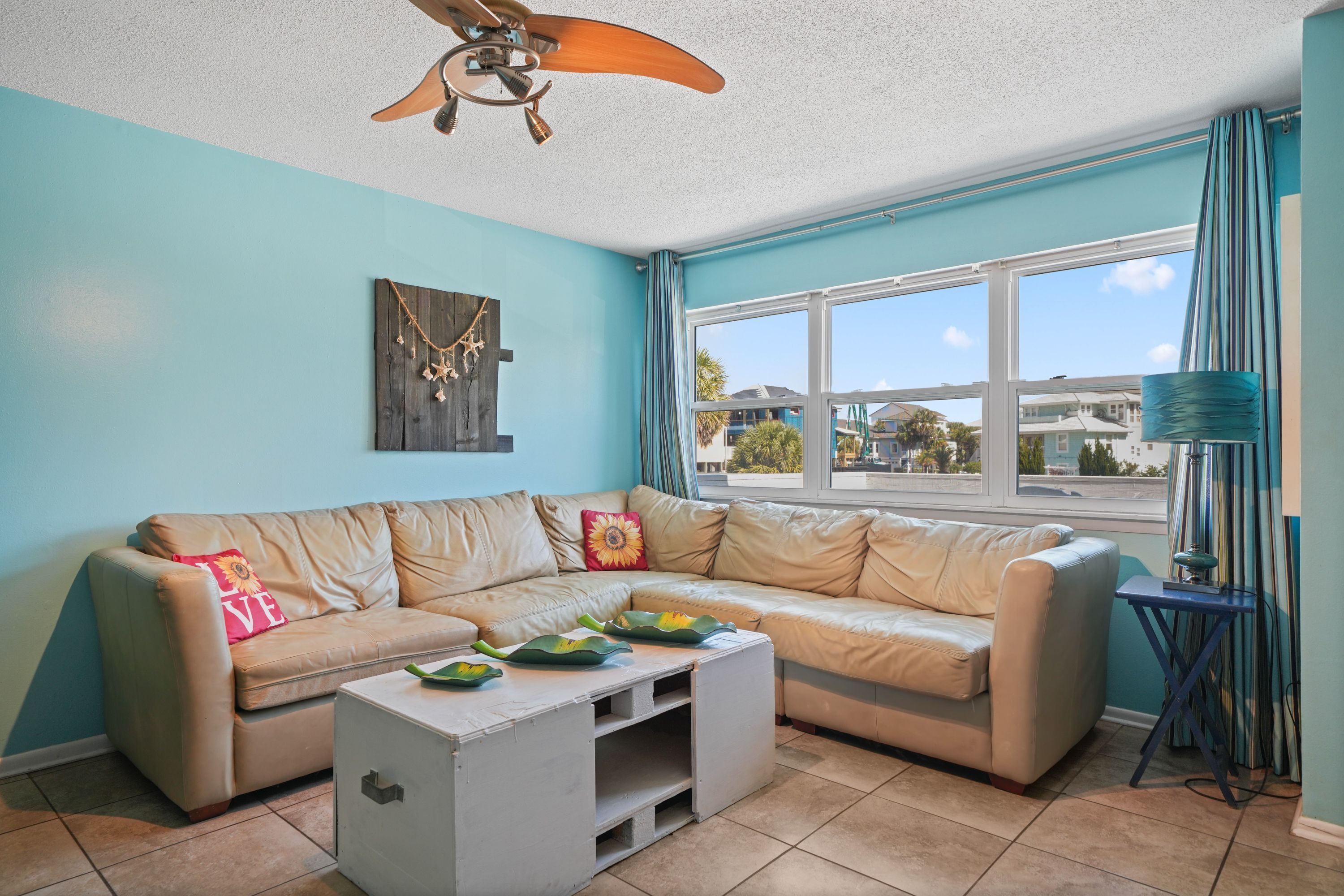 Deja Blue: Navarre Beach - Navarre Beach, FL