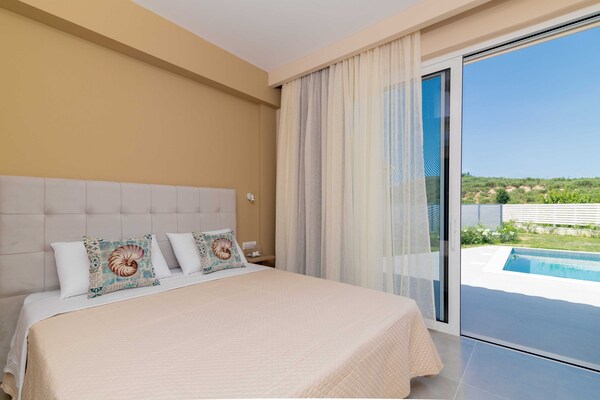 Spartakos Villa Resort - Greece