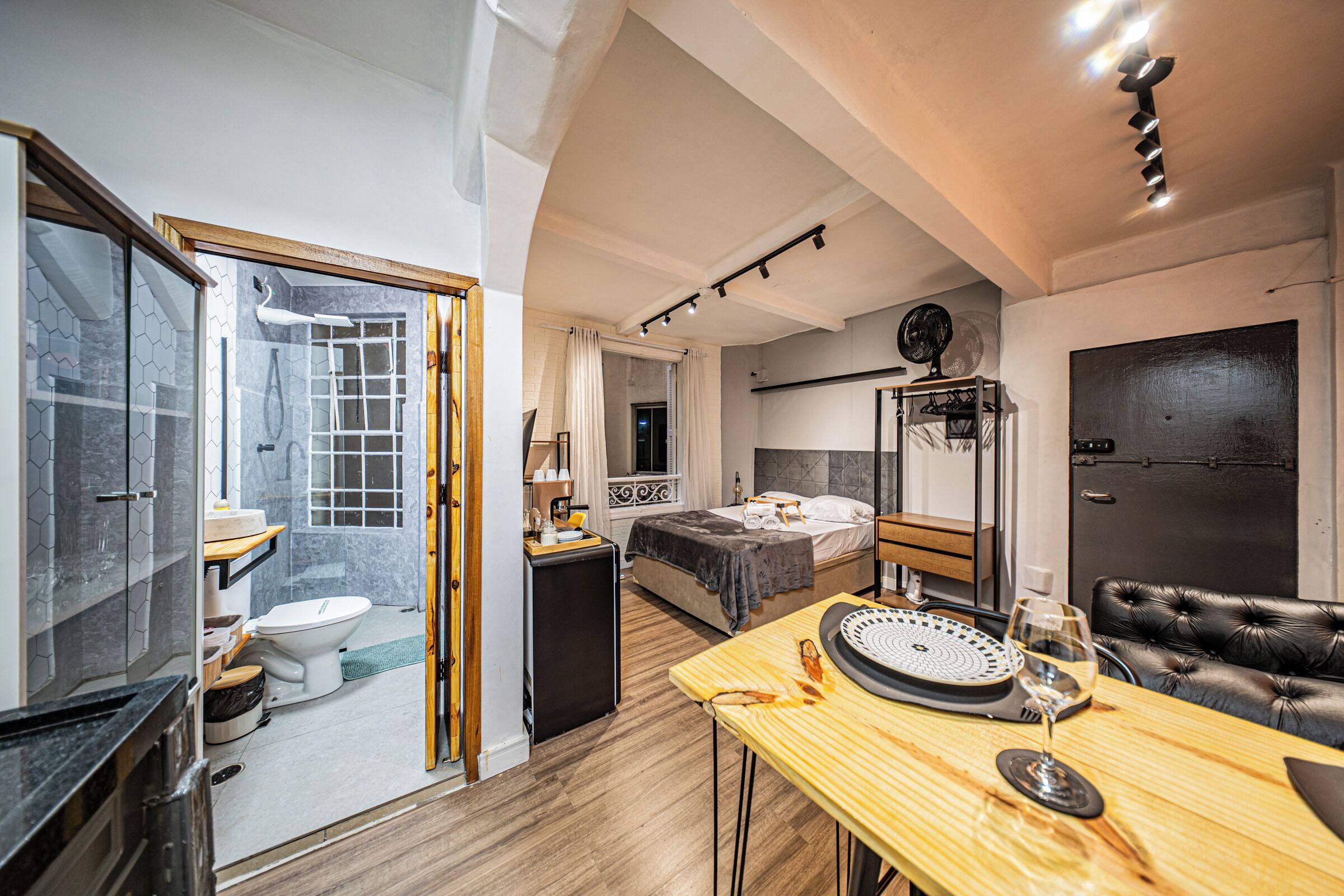 Estúdio Clássico, Vista para a cidade | Secretária adequada para computadores portáteis, Wi-fi grátis 