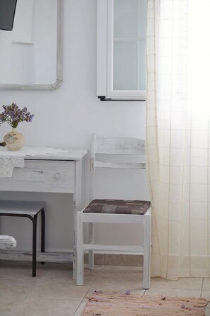 Apartamento Clássico, vista para o jardim | Interior