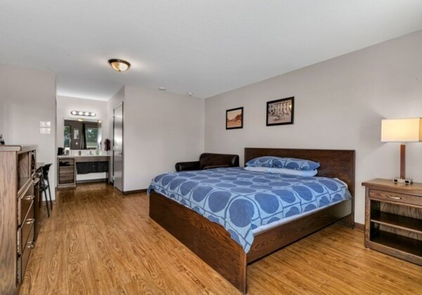 The Trail Inn - Eden Valley Mn - Minnesota