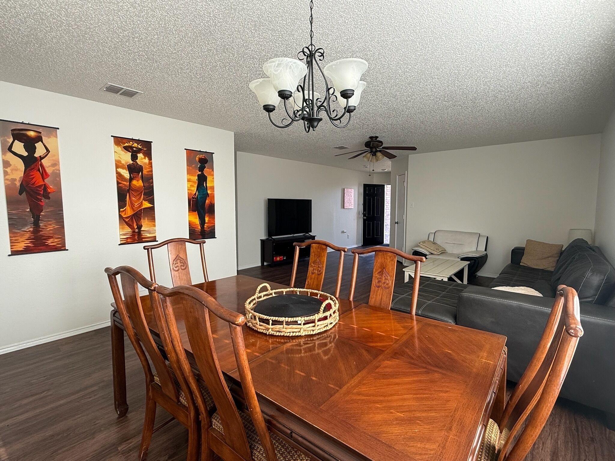 Spacious 3bed 2bath With Game Room - Mesquite, TX