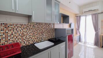 Estúdio Standard | Cozinha privada | Uma chaleira elétrica