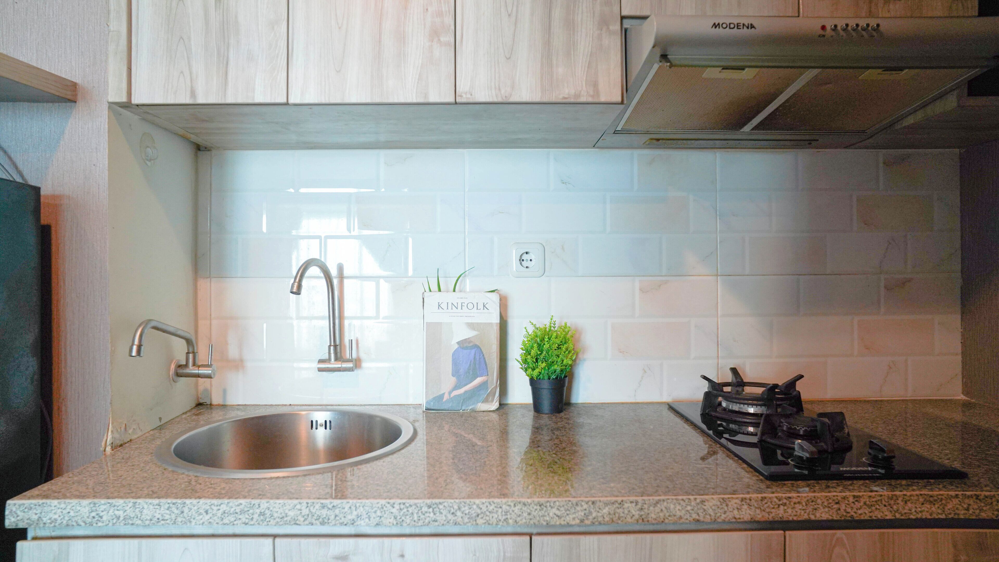 Apartamento Standard | Cozinha privada | Uma chaleira elétrica 