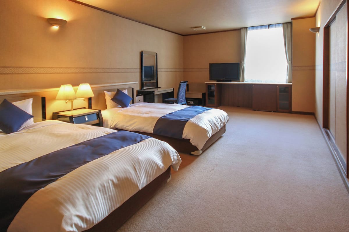 Quarto Twin Superior, não fumadores, no edifício anexo (Japanese-Western Style, Shower Only) | Wi-fi grátis, roupa de cama fornecida