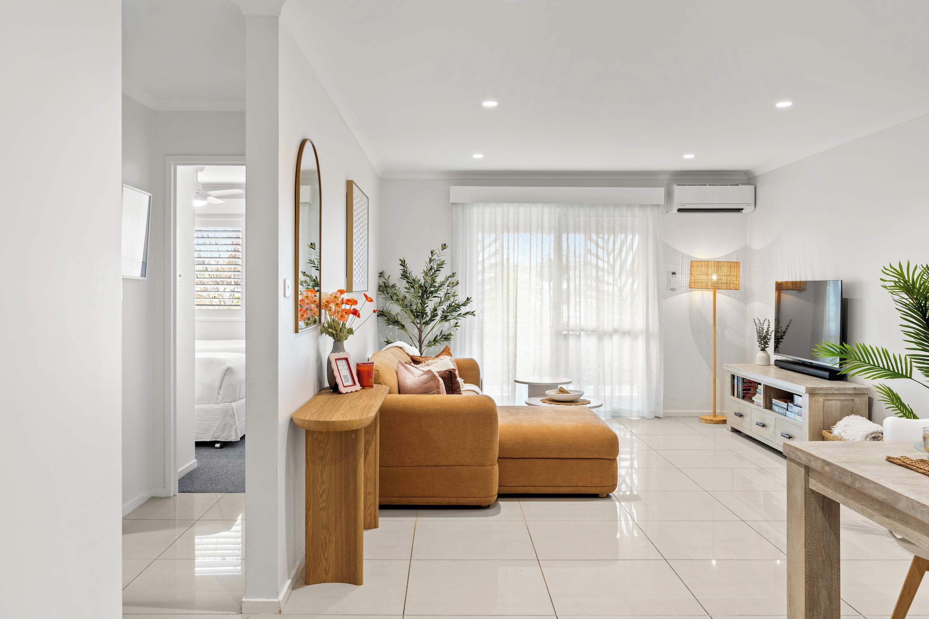 Golden Beach Getaway - Oaks Oasis Resort - Caloundra