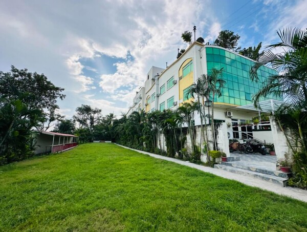 Hotel Bodhgaya Gautam - ブッダガヤ