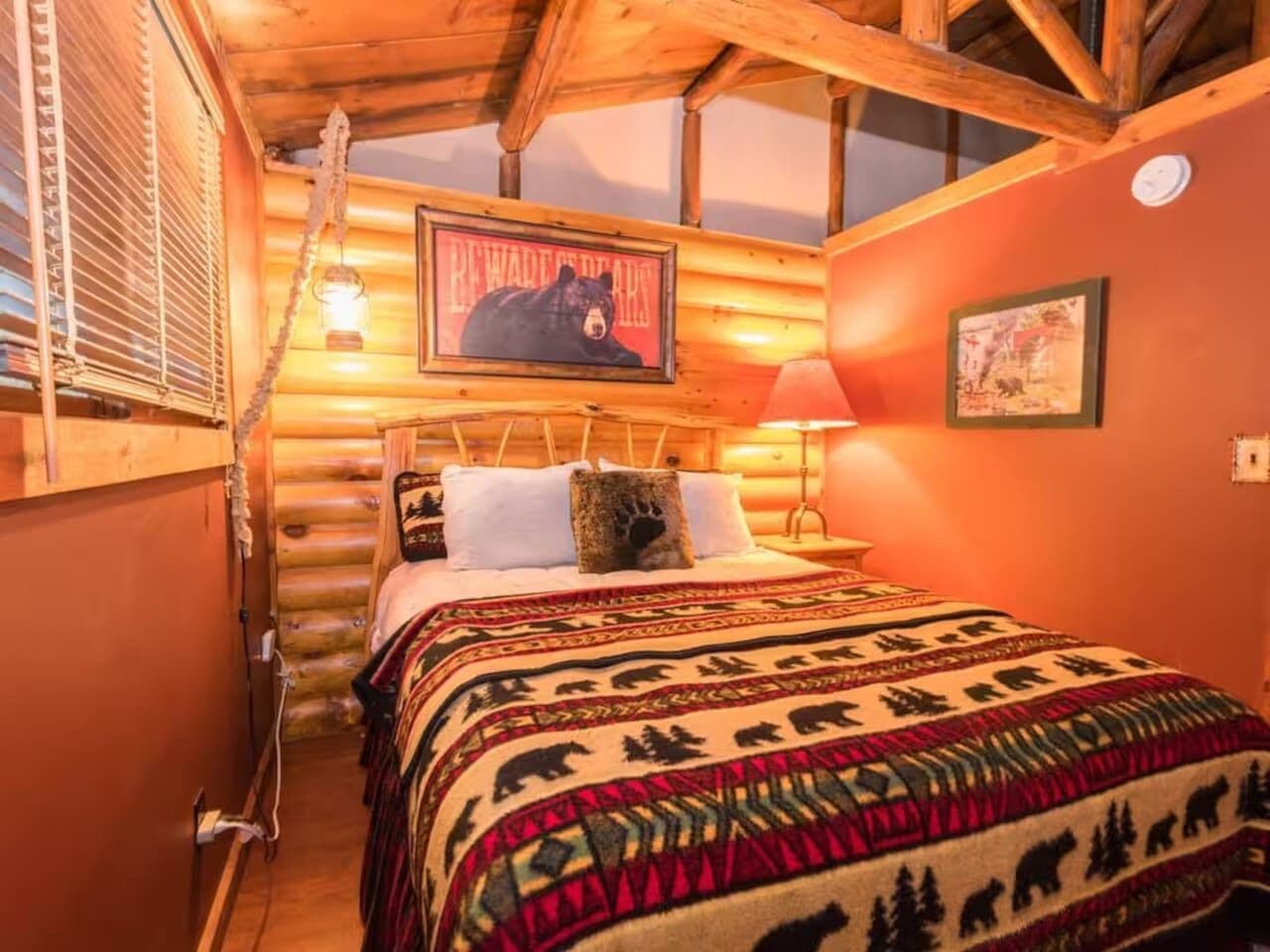 Bear Cabin On Lake Colby, Saranac Lake - Saranac Lake, NY