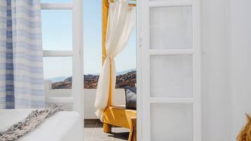 Suite, vista para o mar | Cofre no quarto, com decoração personalizada