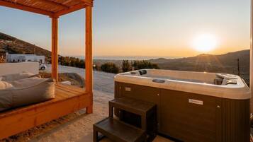 Suíte júnior, vista para o mar | Hidromassagem externa