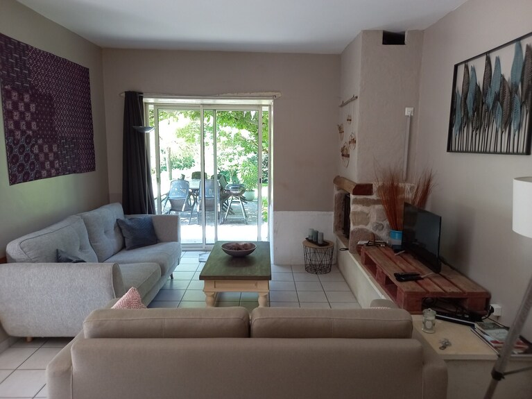 La Grange De Salacroup: Renovated Barn Near Lac Du Tolerme, Pool, Nature, And Comfort - Lot