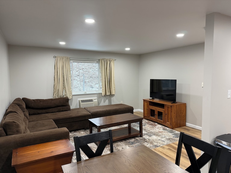 Peaceful Stay Updated 3br Condo - Hershey, PA