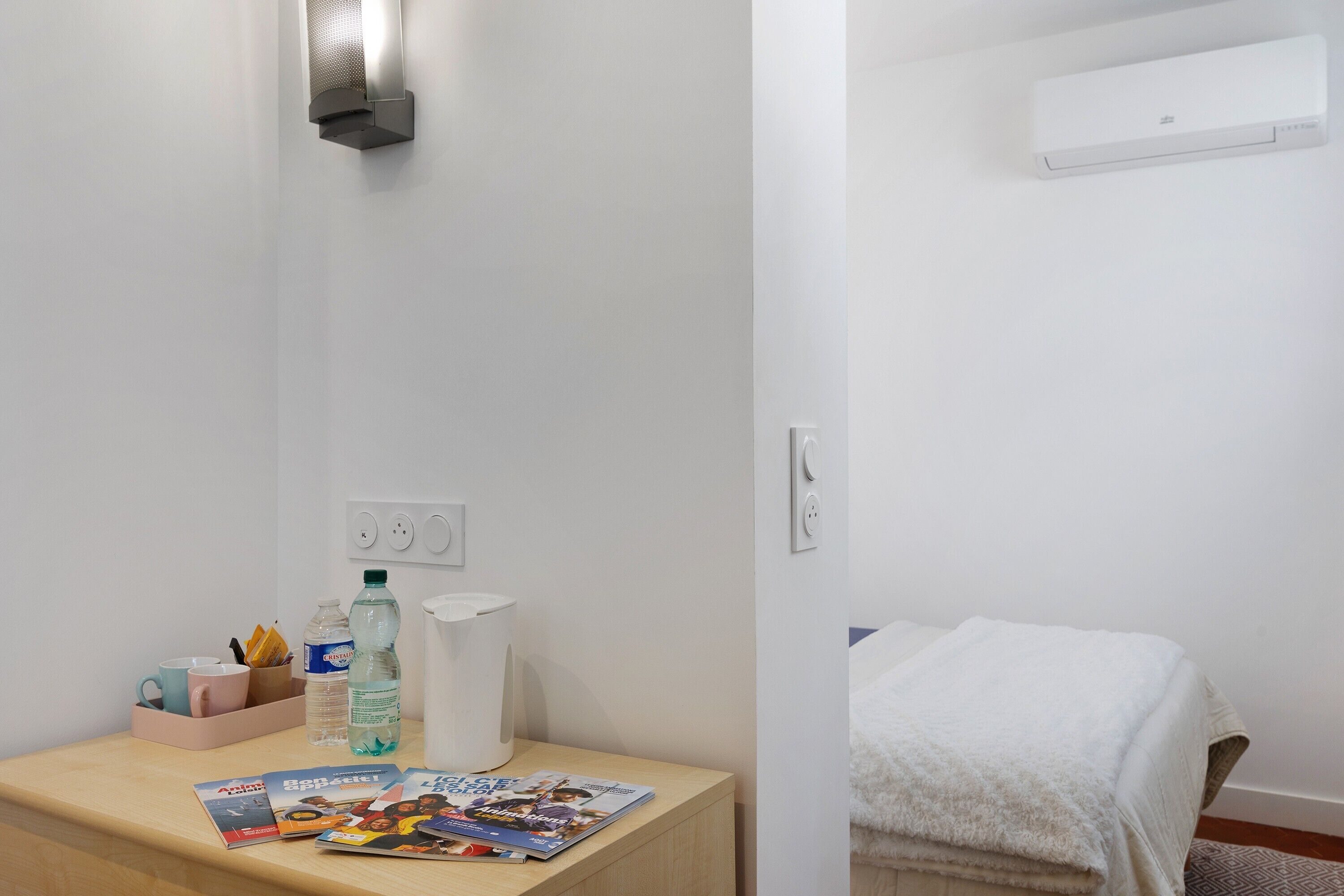 Chambre Dhôtes Sous Le Pin «&nbsp;Chambre 4&nbsp;» Avec Terrasse Partagée, Wi-fi Et Climatisation ! - Olonne-sur-Mer