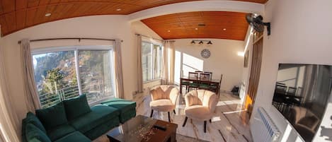 Casa de Campo, varanda, vista para a colina | Sala de estar