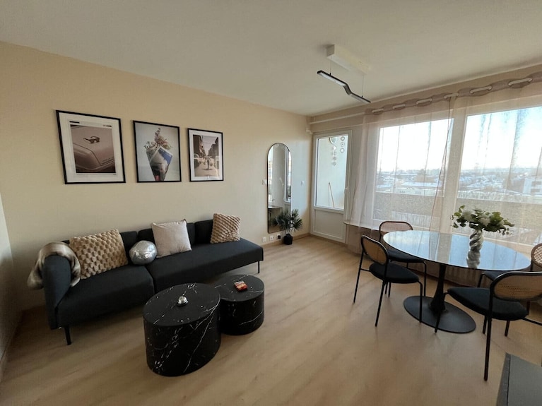 Unlock - Renovated Apartment With Elevator And Balcony, Free Parking - Thionville