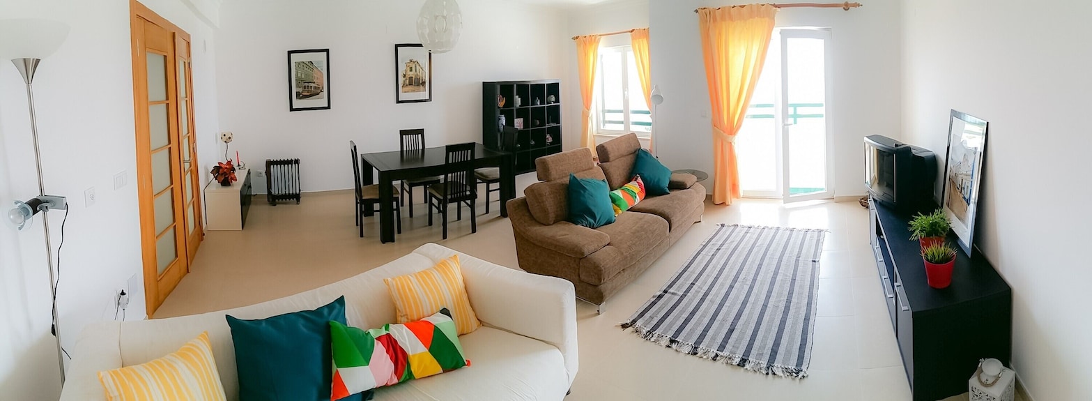 Casa Vacacional 'Ocean Villa Ericeira' Con Vistas Al Mar, Terraza Privada Y Wi-fi - Ericeira