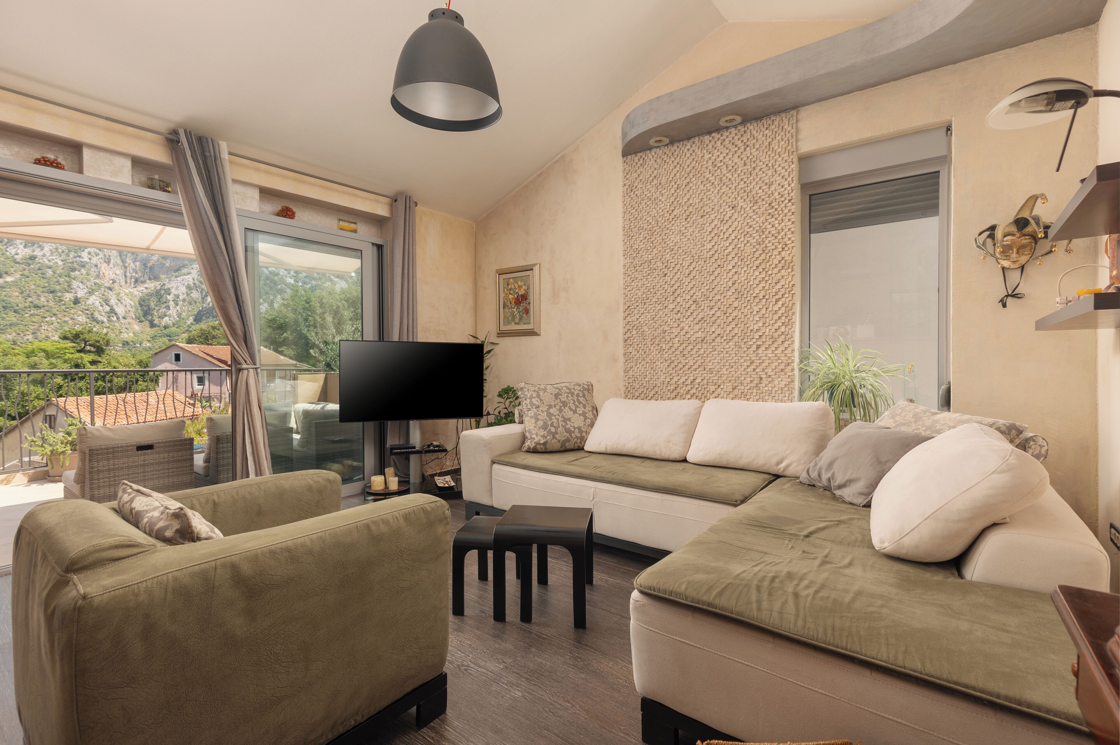 Lux 3-bedroom Apartment With Sea View 900m From Historic Old Town Centre - Kotor
